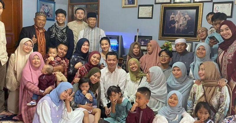 7 Fakta Keluarga Taufik Hidayat, Dulu Papanya Petani Sayur | Popmama.com